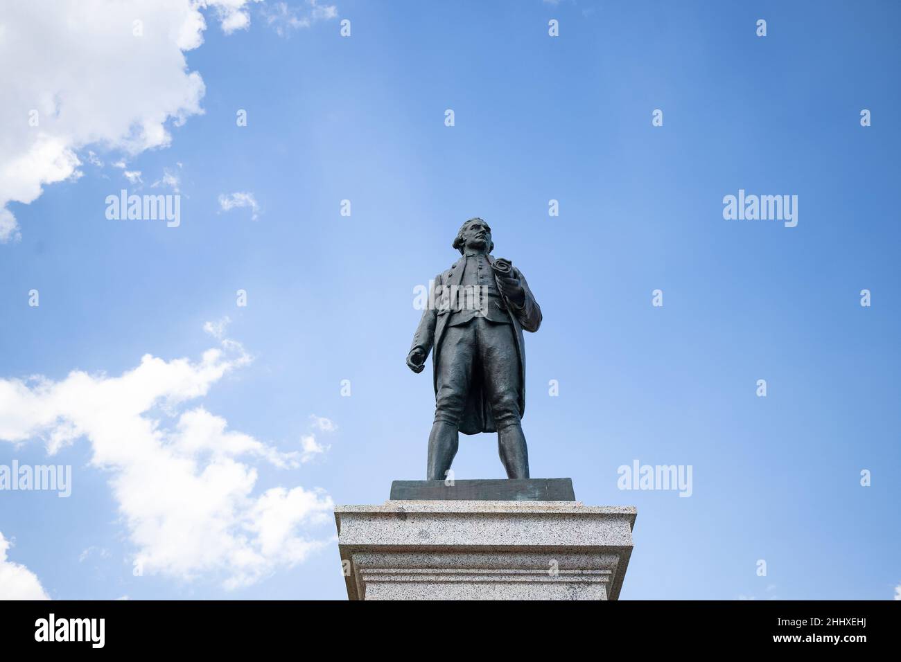 Captain Cook statue in St Kilda, Melbourne , Australia. The Caption ...