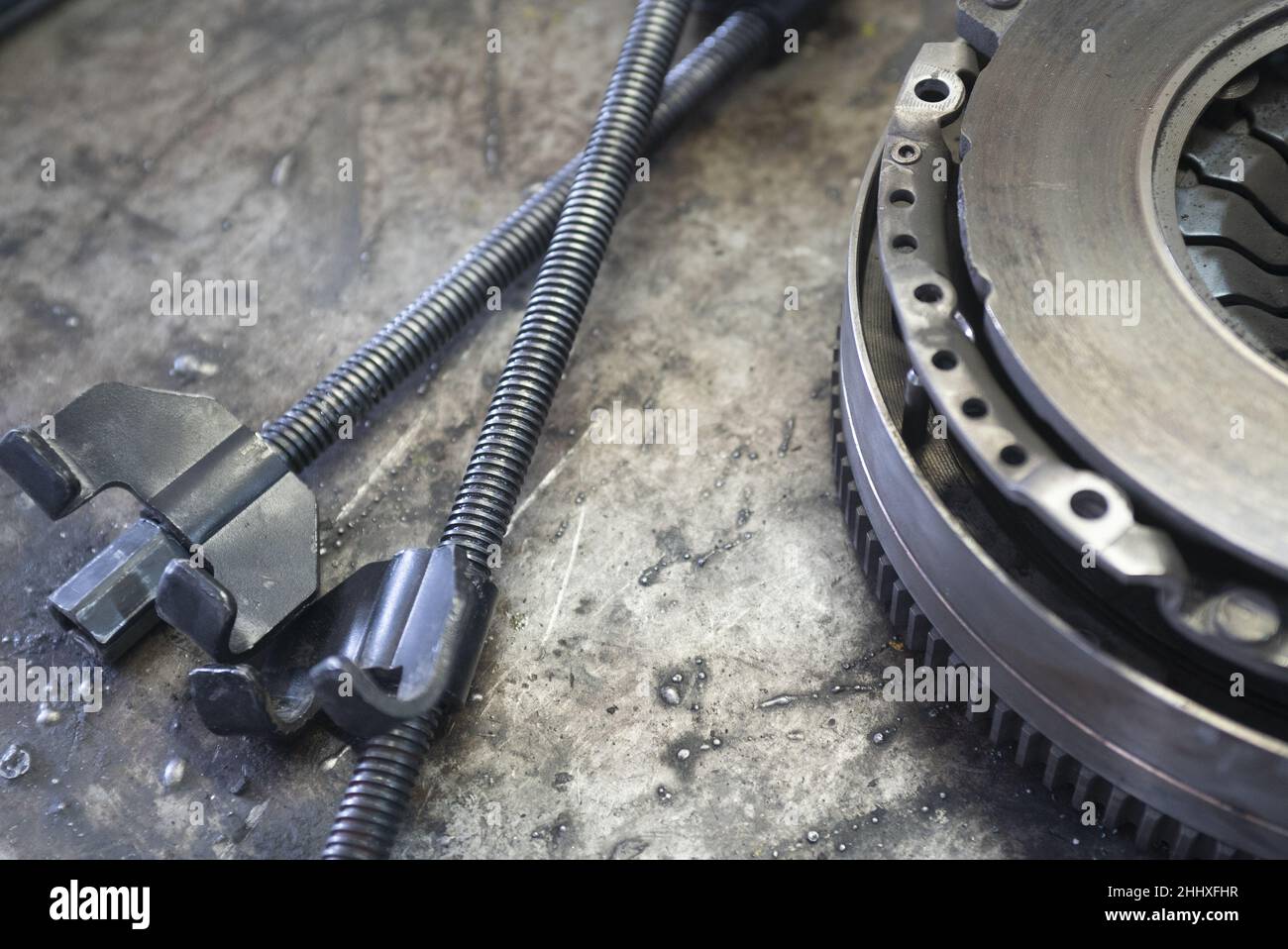 Motor spare parts hi-res stock photography and images - Alamy