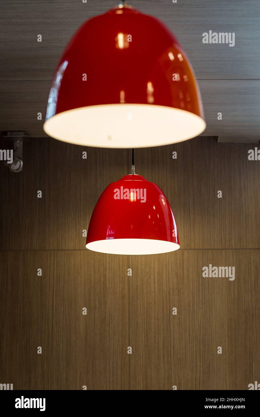 Light bulb arrangement hi-res stock photography and images - Alamy