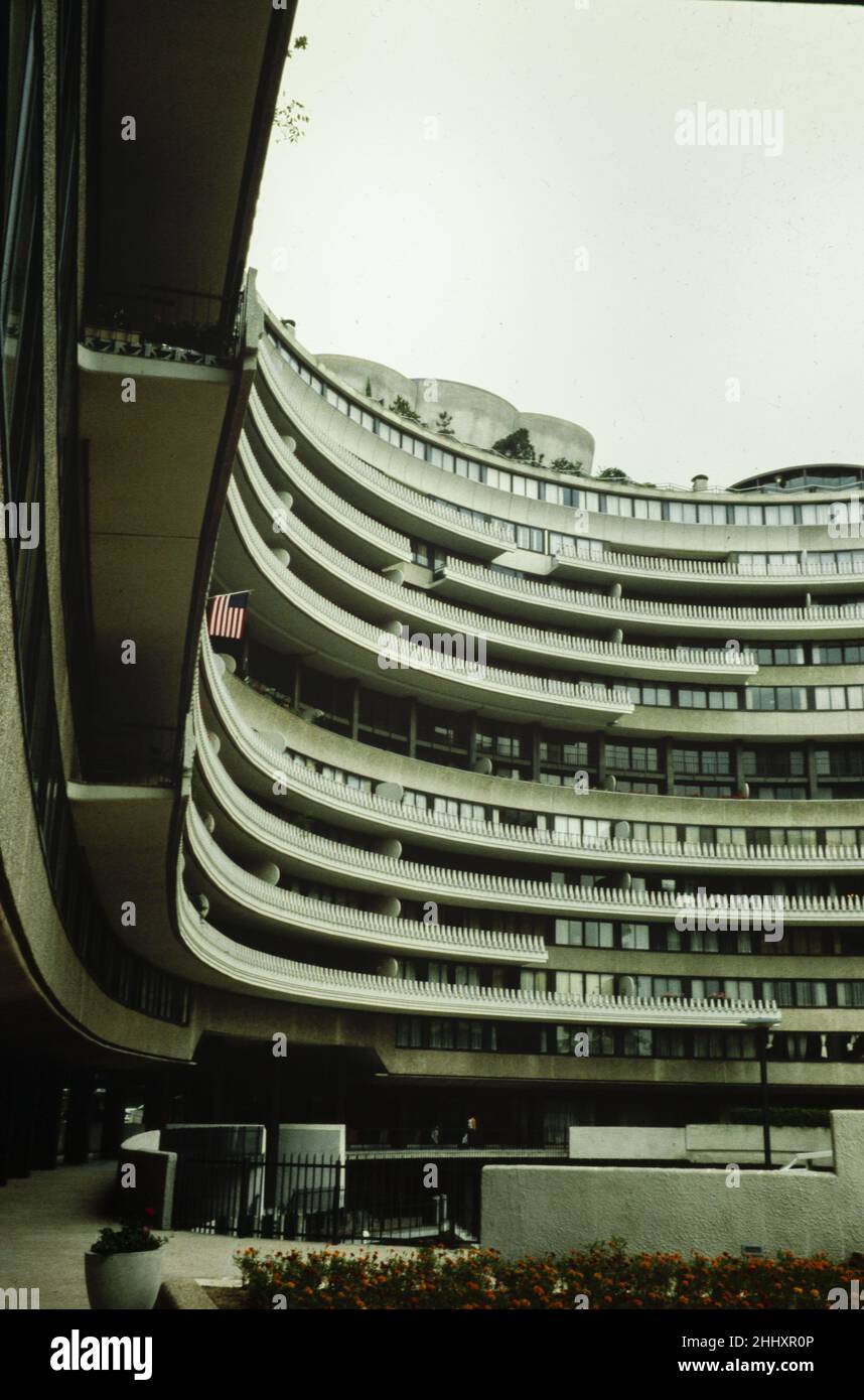 Watergate office complex hi-res stock photography and images - Alamy
