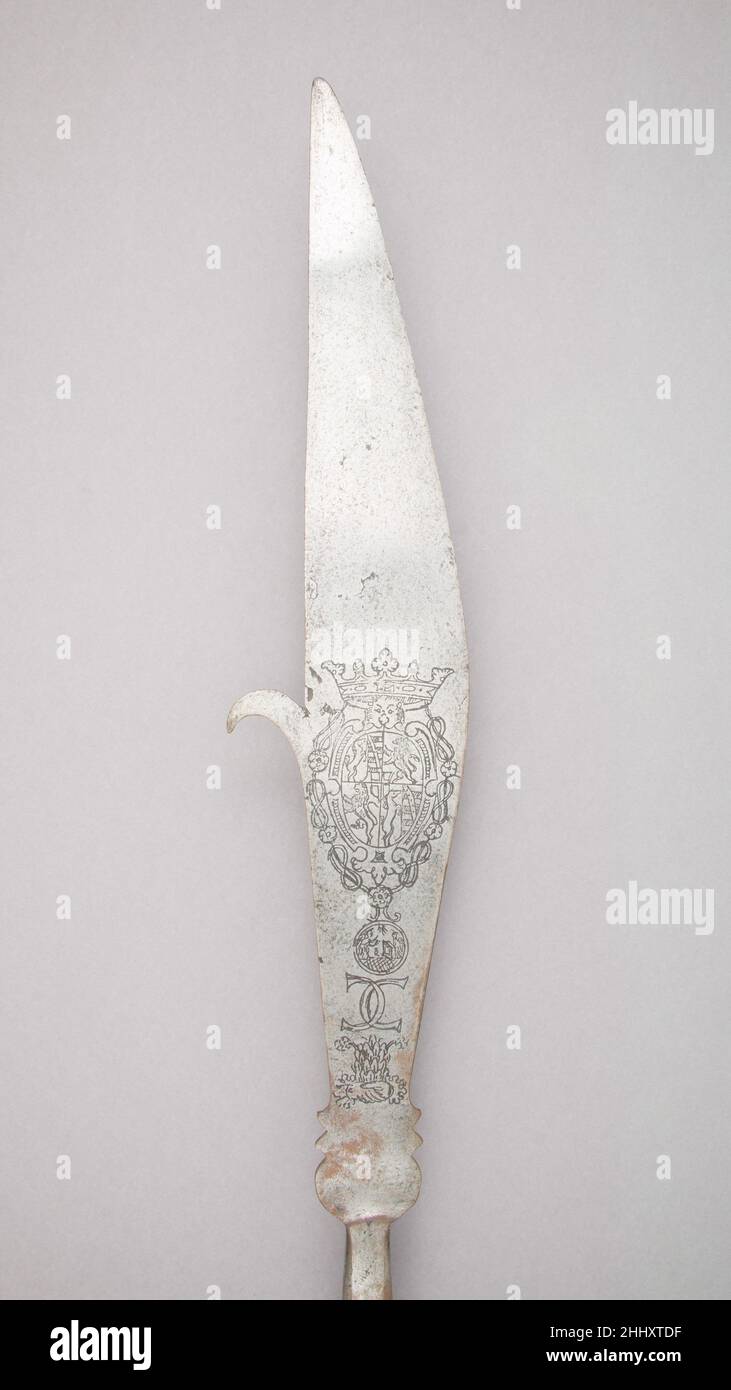 Fauchard hi-res stock photography and images - Alamy