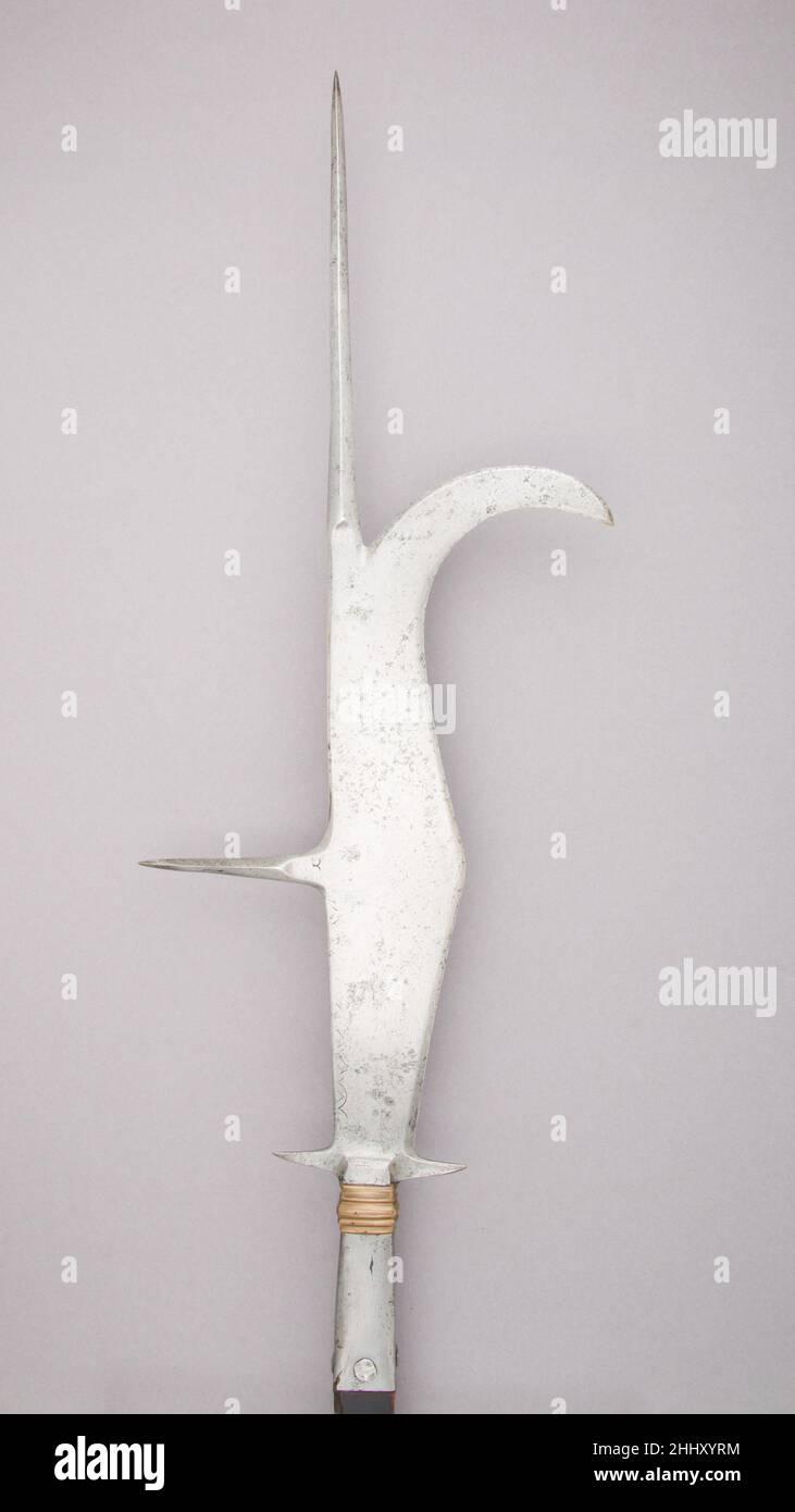 Guisarme hi-res stock photography and images - Alamy