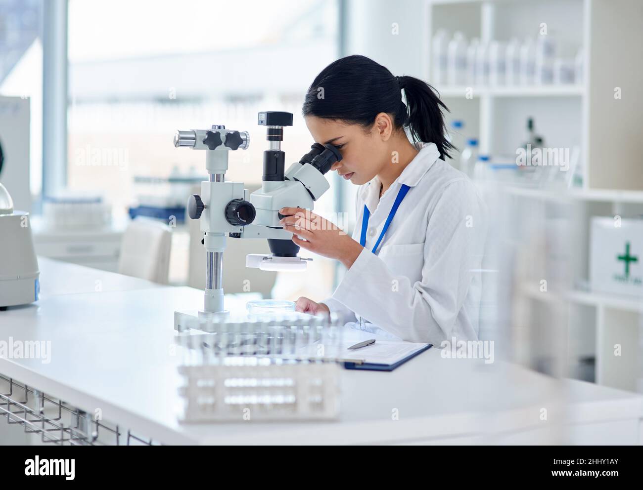 Scientific discover hi-res stock photography and images - Alamy