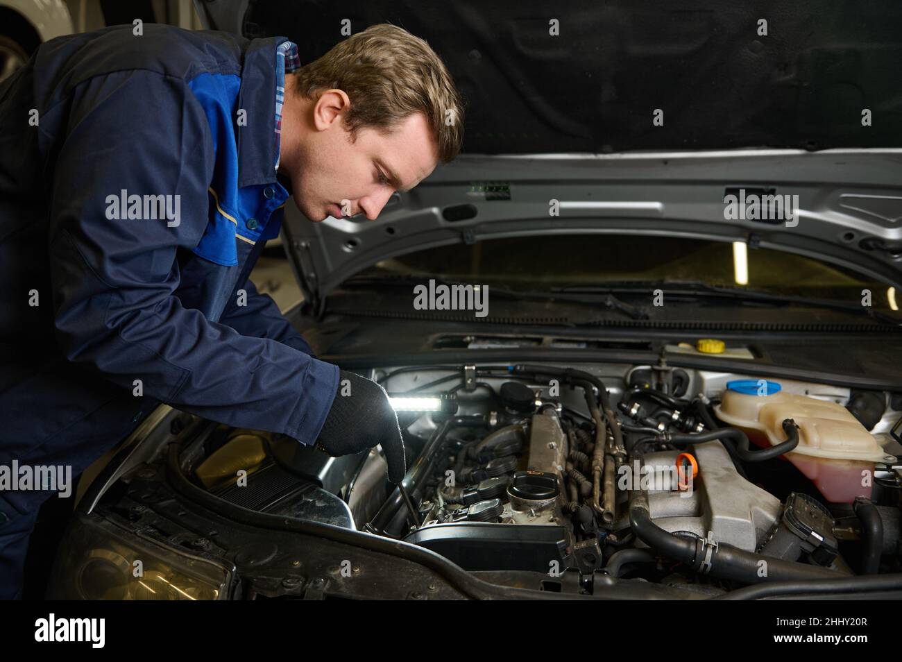 Mechanical flaws hi-res stock photography and images - Alamy