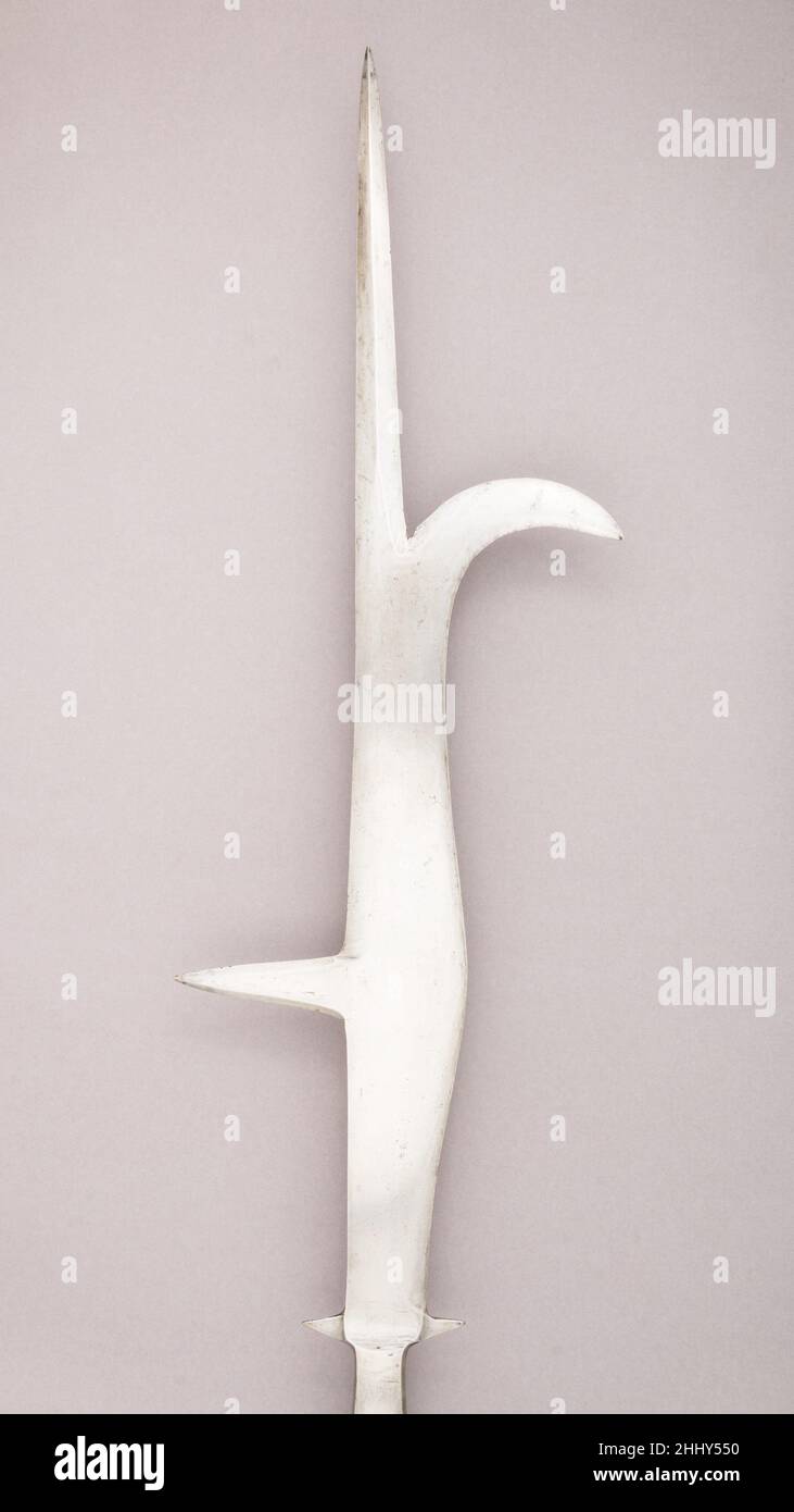 Guisarme hi-res stock photography and images - Alamy