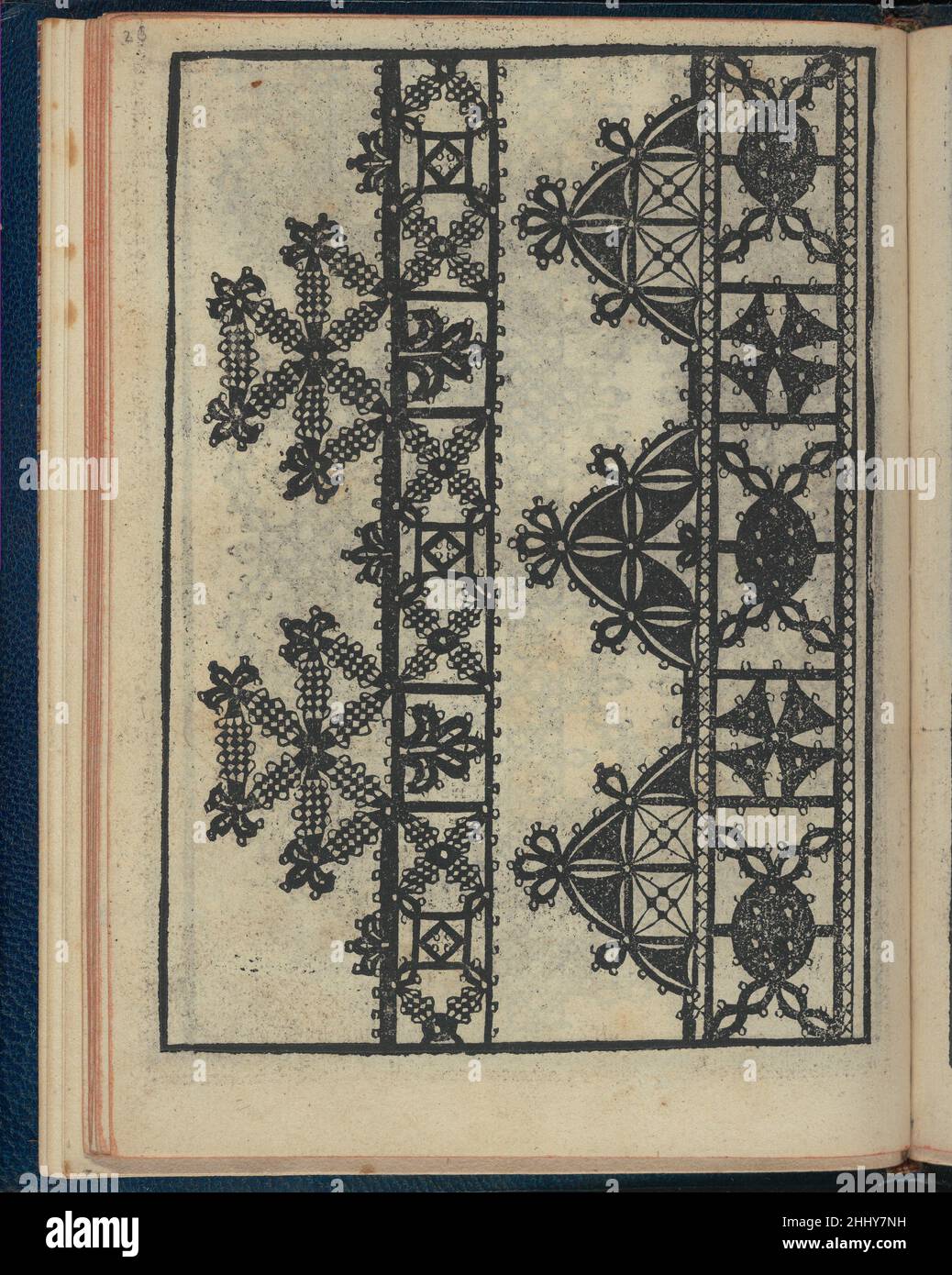 Alternating circular motifs hi-res stock photography and images - Alamy