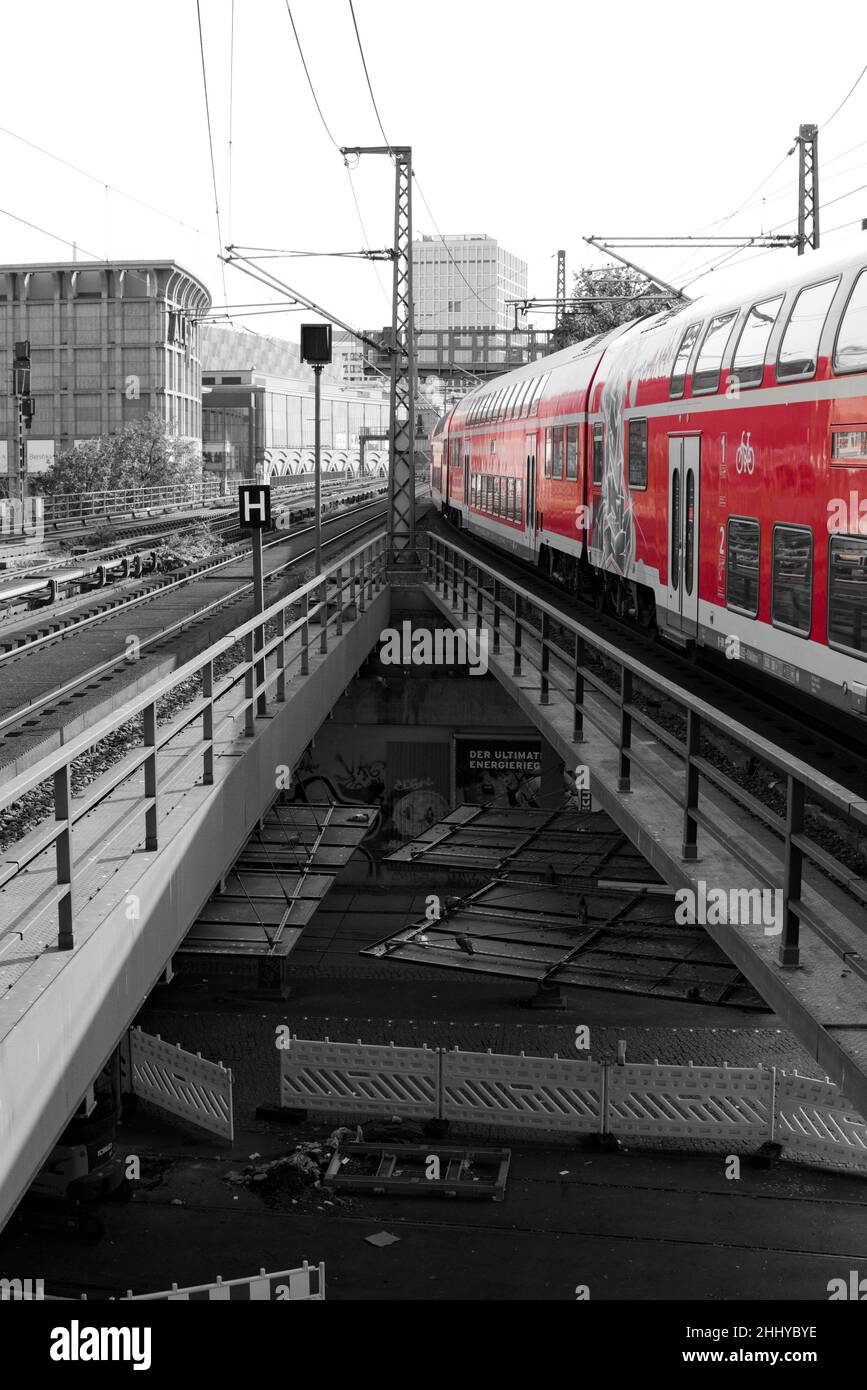 Railway triangle hi-res stock photography and images - Alamy