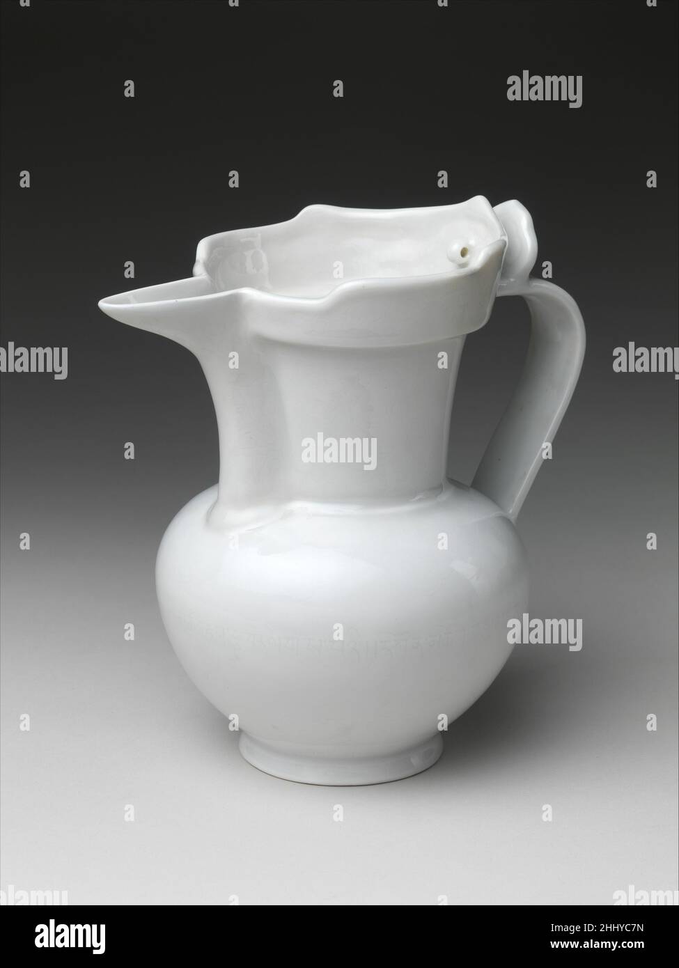 Pure white vessels hi-res stock photography and images - Alamy