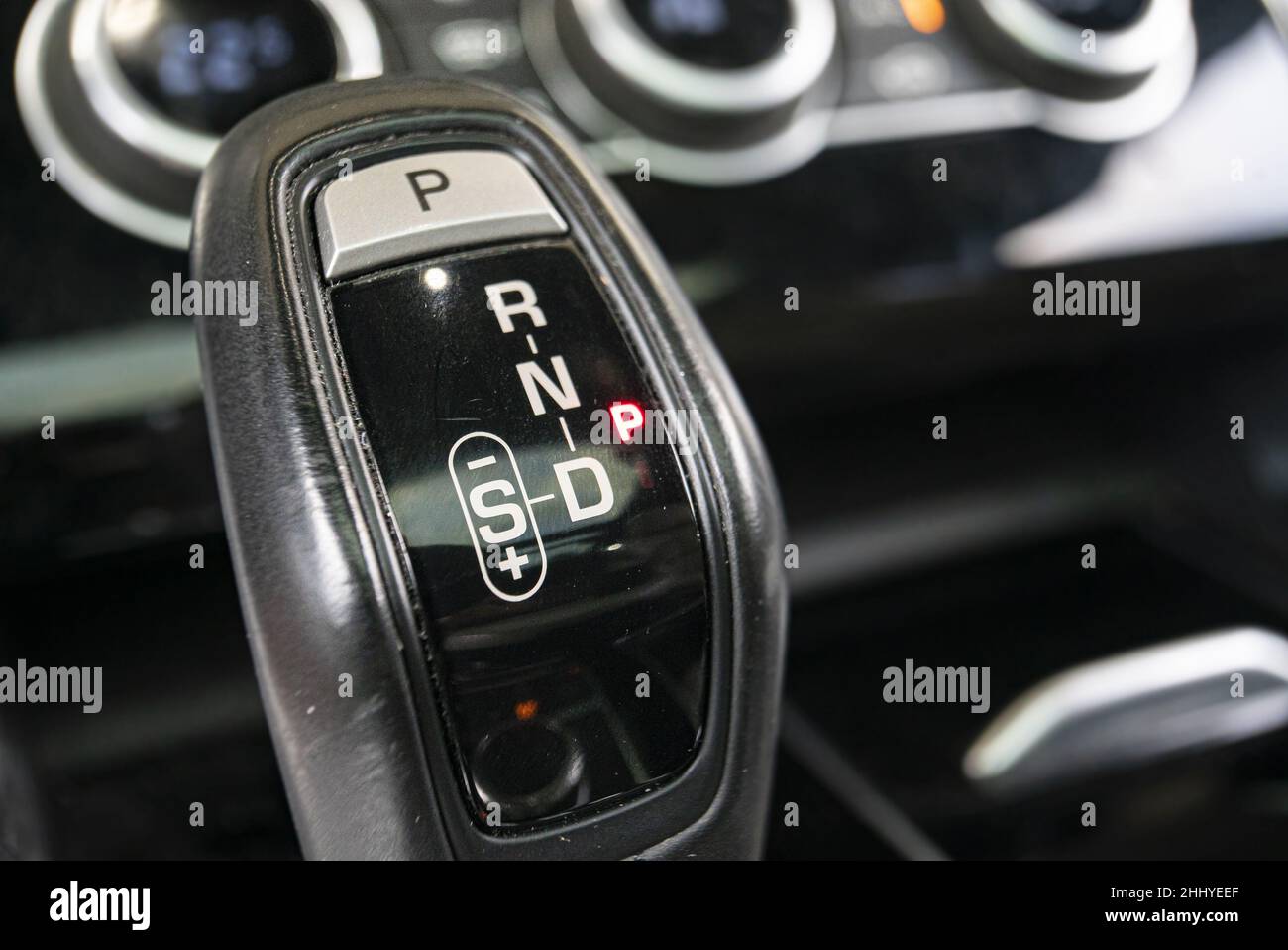 3 speed manual gearbox hi-res stock photography and images - Alamy