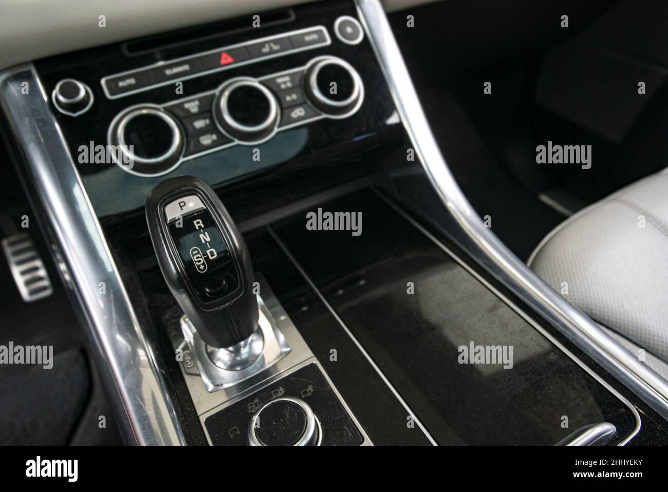 Automatic 9 speed gearbox hi-res stock photography and images - Alamy
