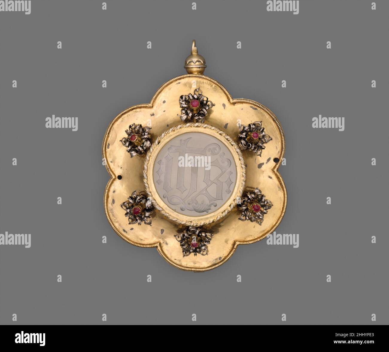 Engraved letters hi-res stock photography and images - Alamy