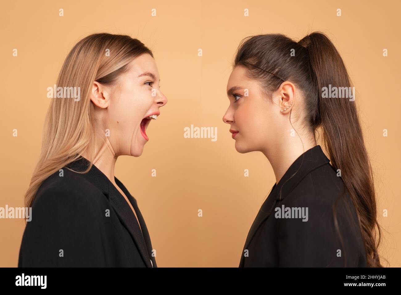 Manager arguing employee woman isolated hi-res stock photography and ...