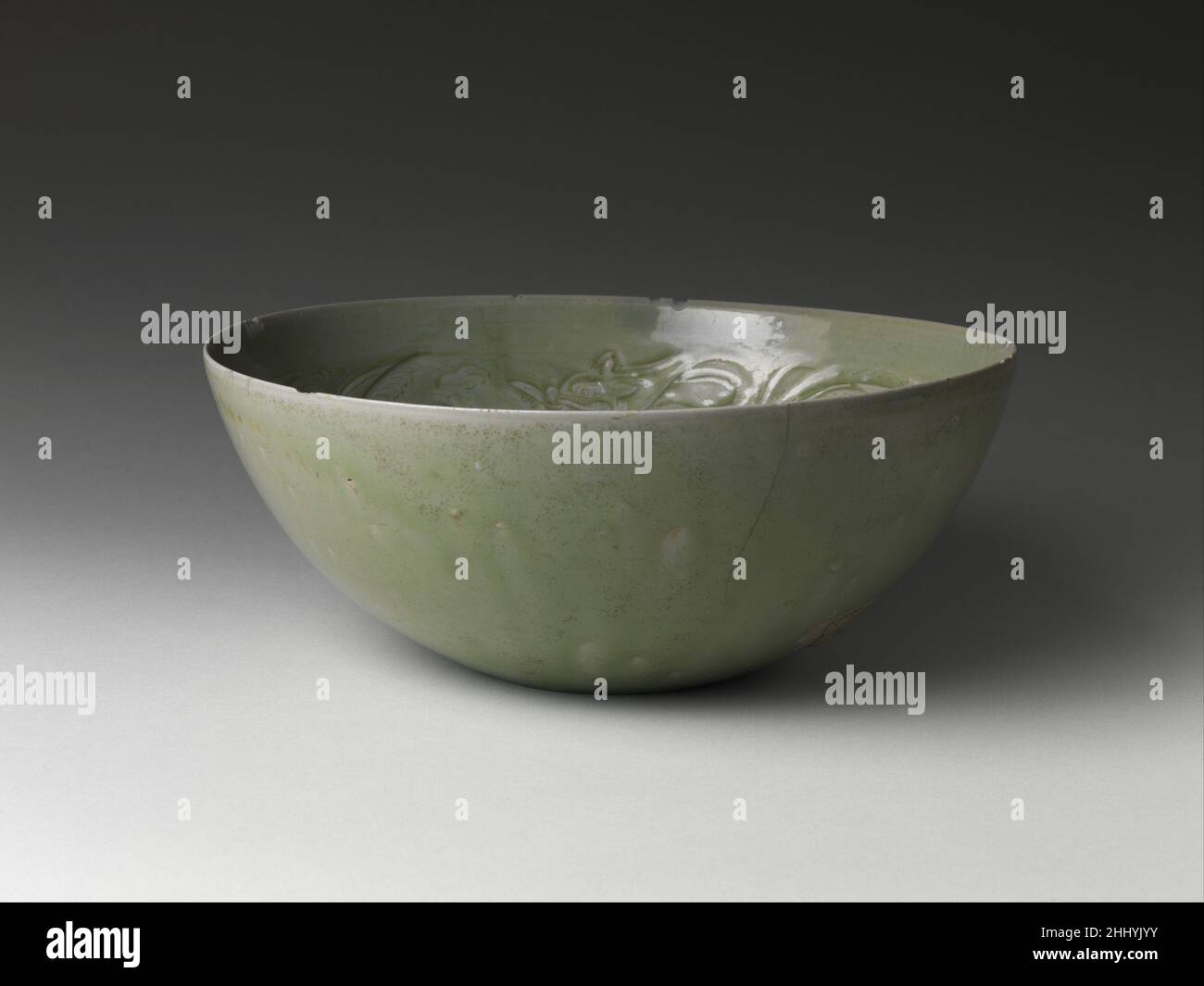 Celadons produced hi-res stock photography and images - Alamy
