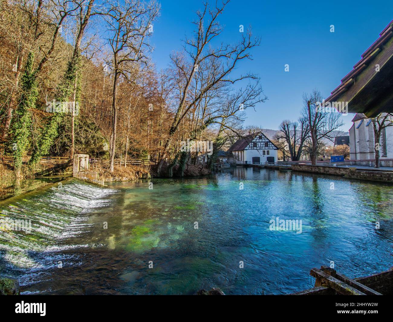 Blue pot lake hi-res stock photography and images - Alamy