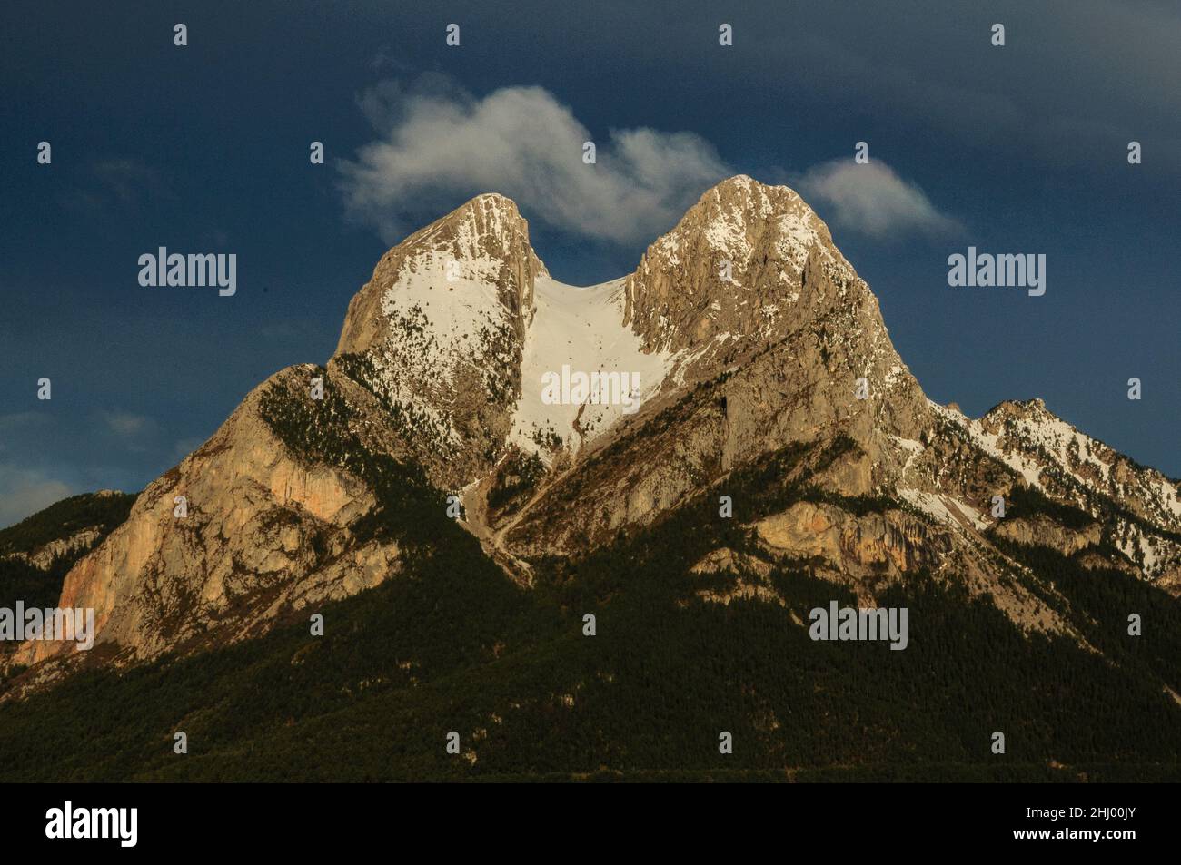 Pedraforca mountain at sunrise, viewed from Maçaners (Barcelona ...