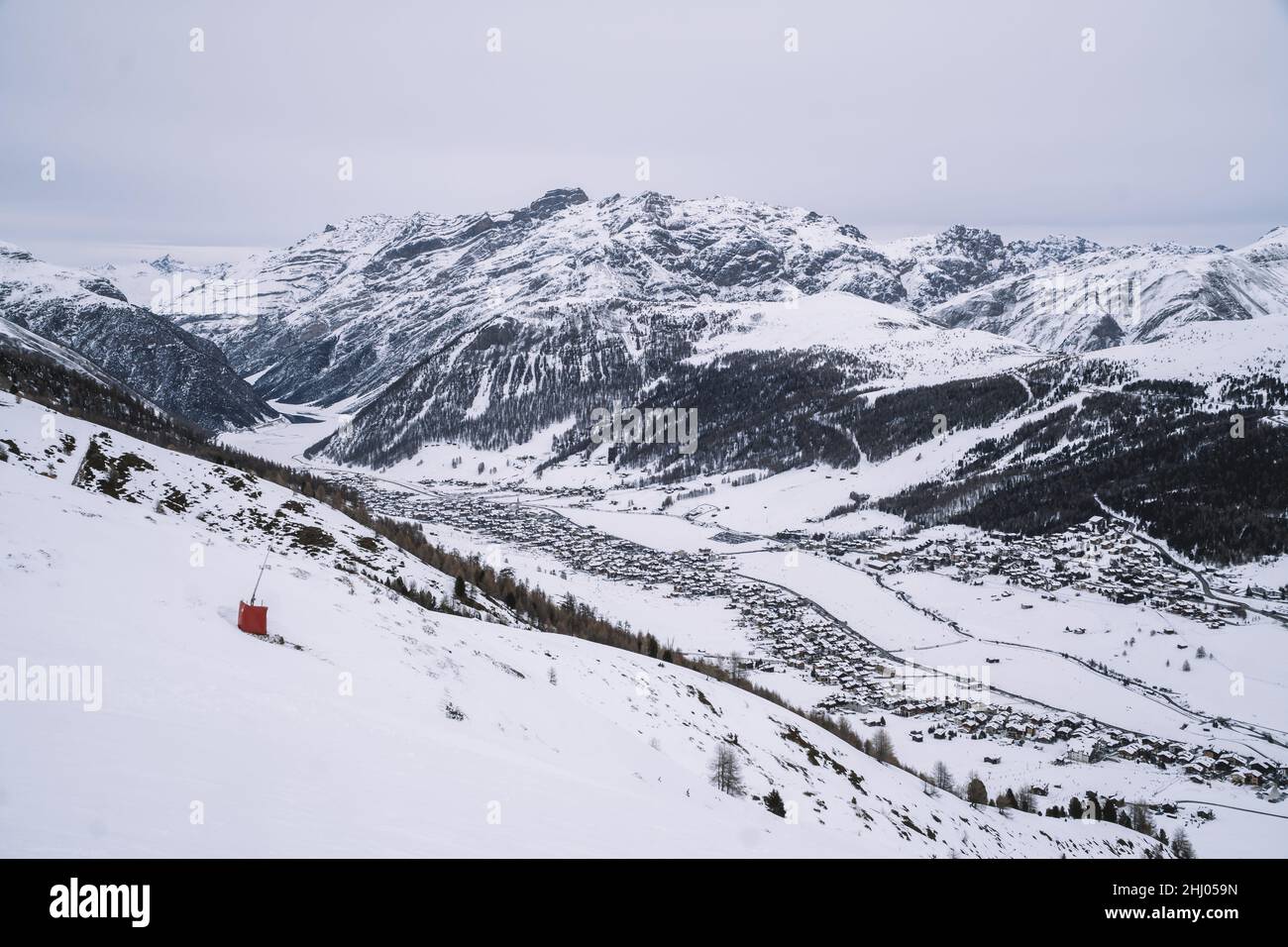 Livigno italy alps mountains hi-res stock photography and images - Alamy