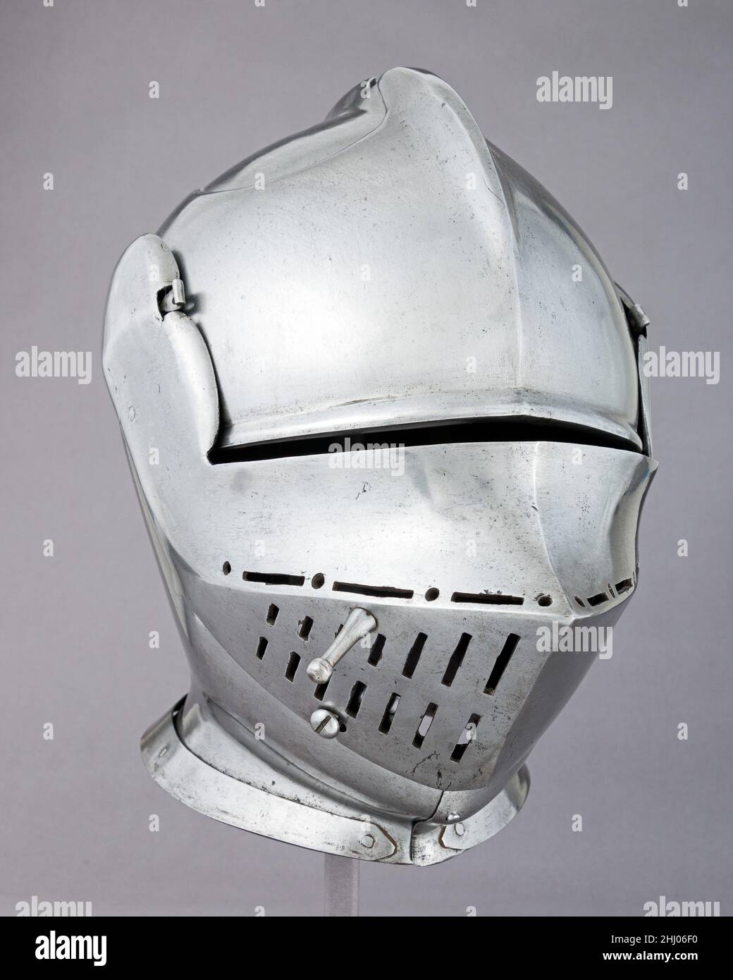 Fitting helmet hi-res stock photography and images - Alamy