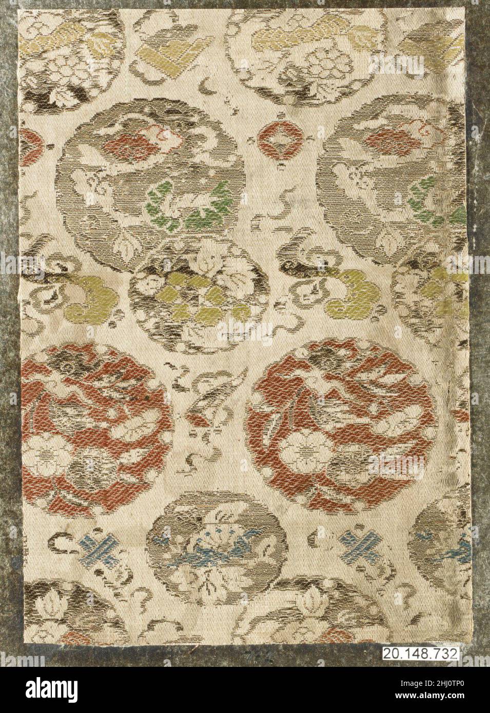 Japan pottery manufacture hi-res stock photography and images - Alamy