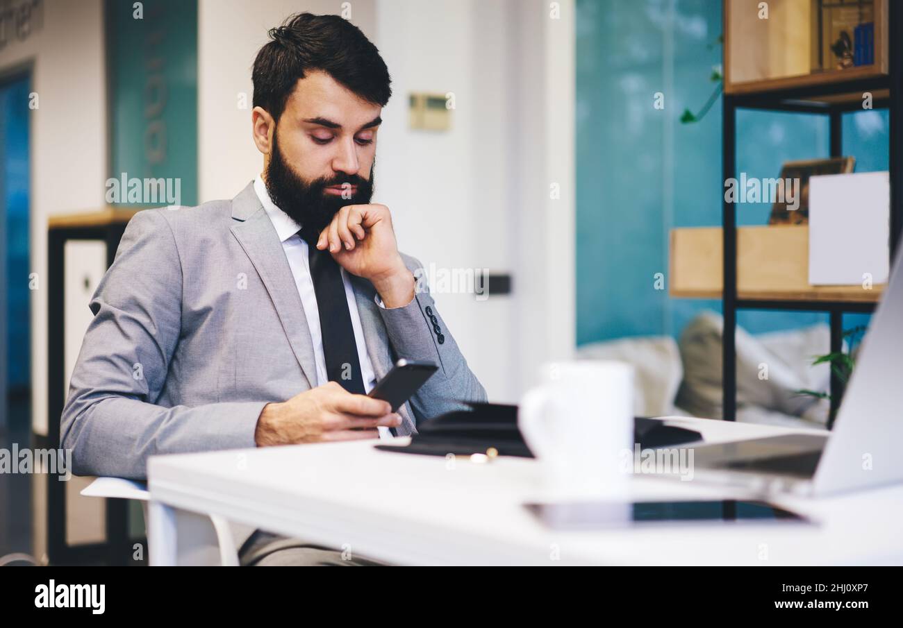 Formal workspace hi-res stock photography and images - Alamy