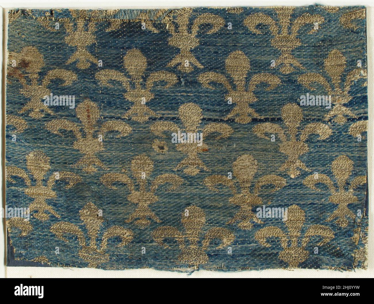 Textile with Fleur-De-Lis Motif 13th century Italian. Textile with ...