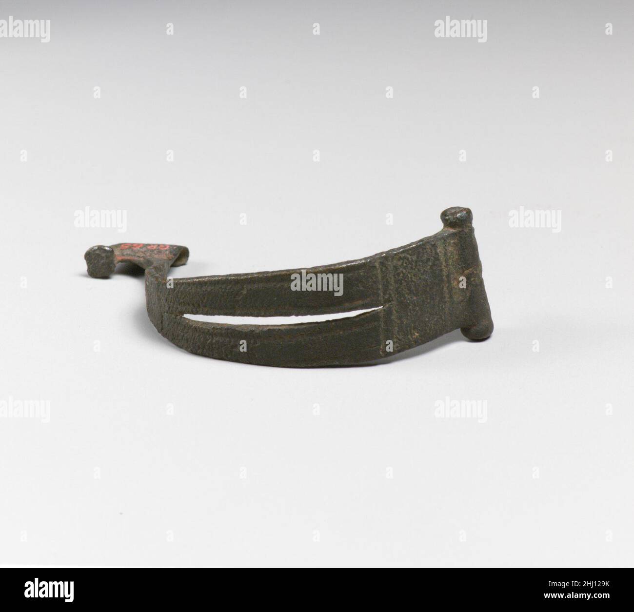 Slit open hi-res stock photography and images - Alamy