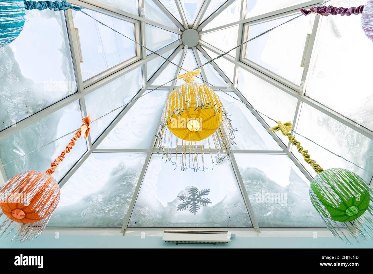 Glass pyramid roof ceiling hi-res stock photography and images - Alamy
