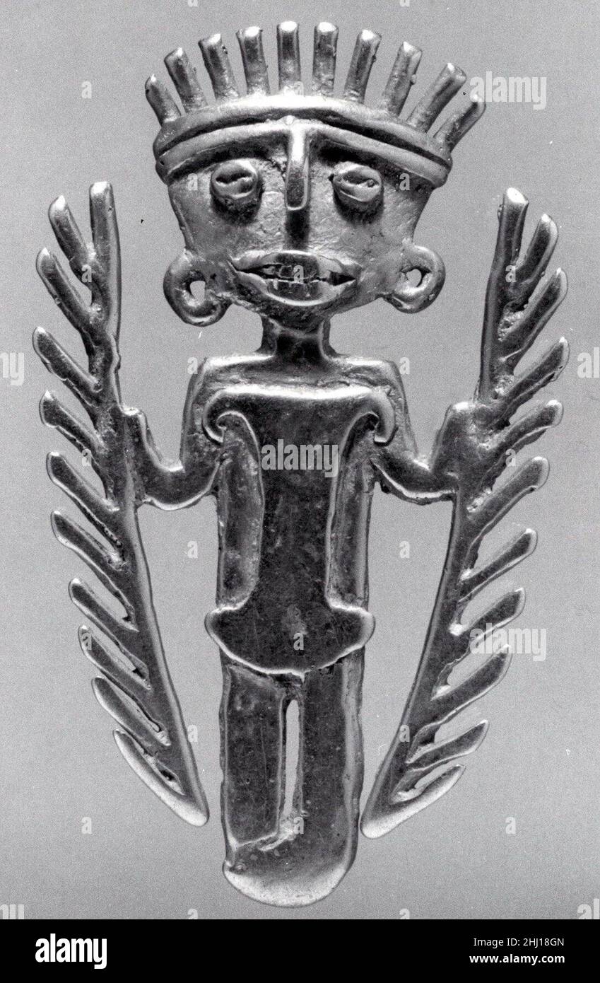 Figure pendant hi-res stock photography and images - Alamy