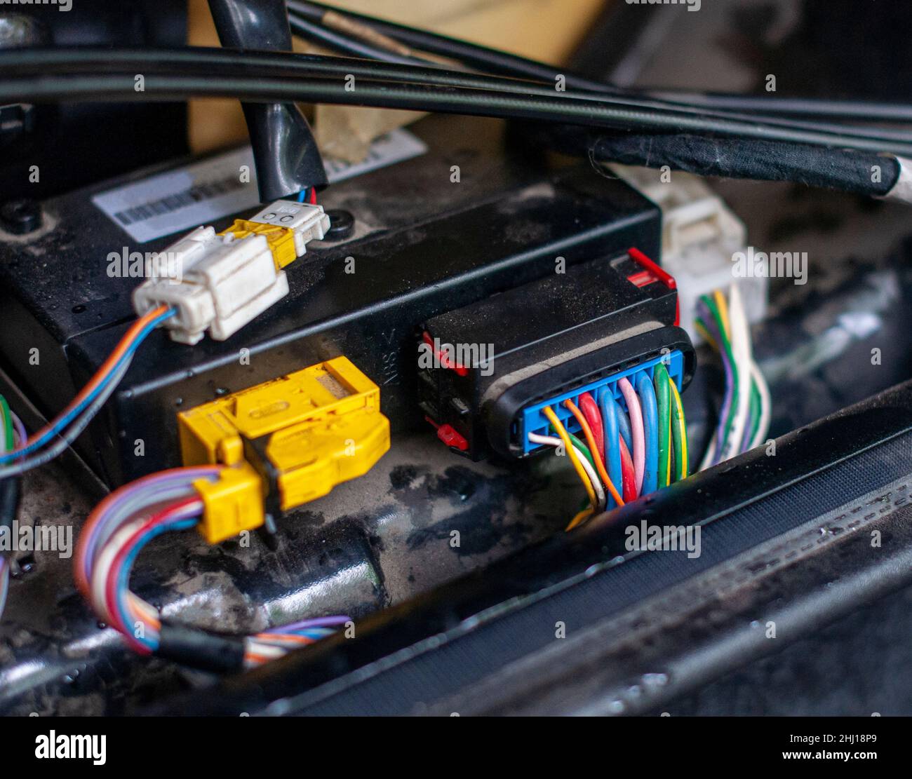 Automobile block with colorful wires. Car service Stock Photo - Alamy
