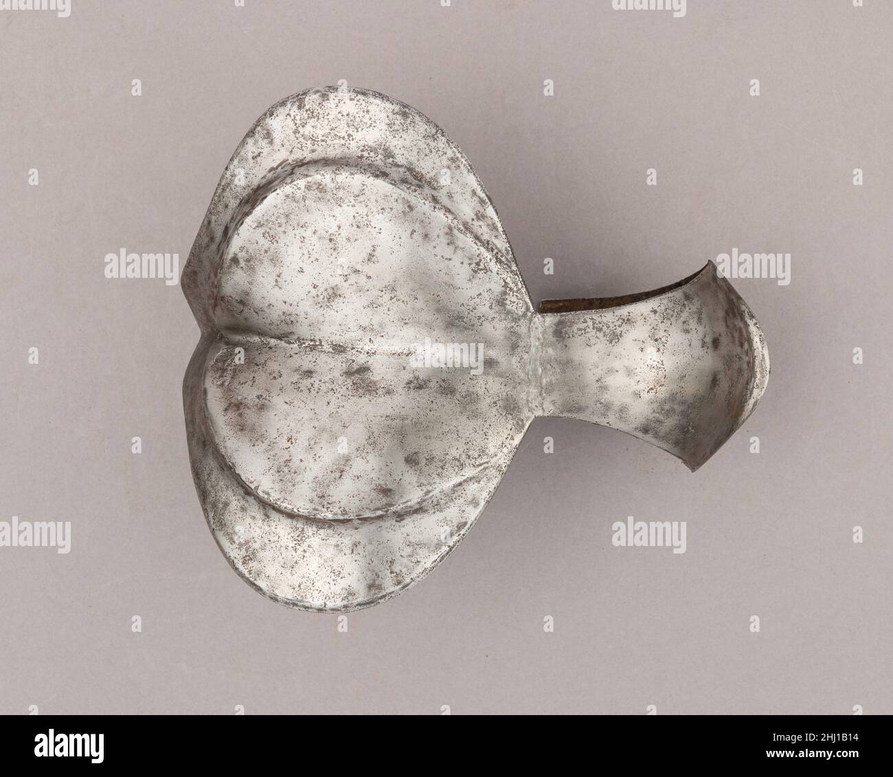 Right Knee Defense (Poleyn) ca. 1460 and early 20th century Italian ...