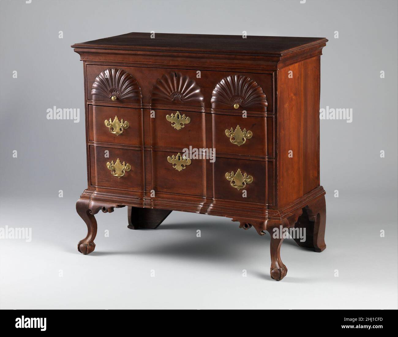 Chest of drawers 1800 hi-res stock photography and images - Alamy