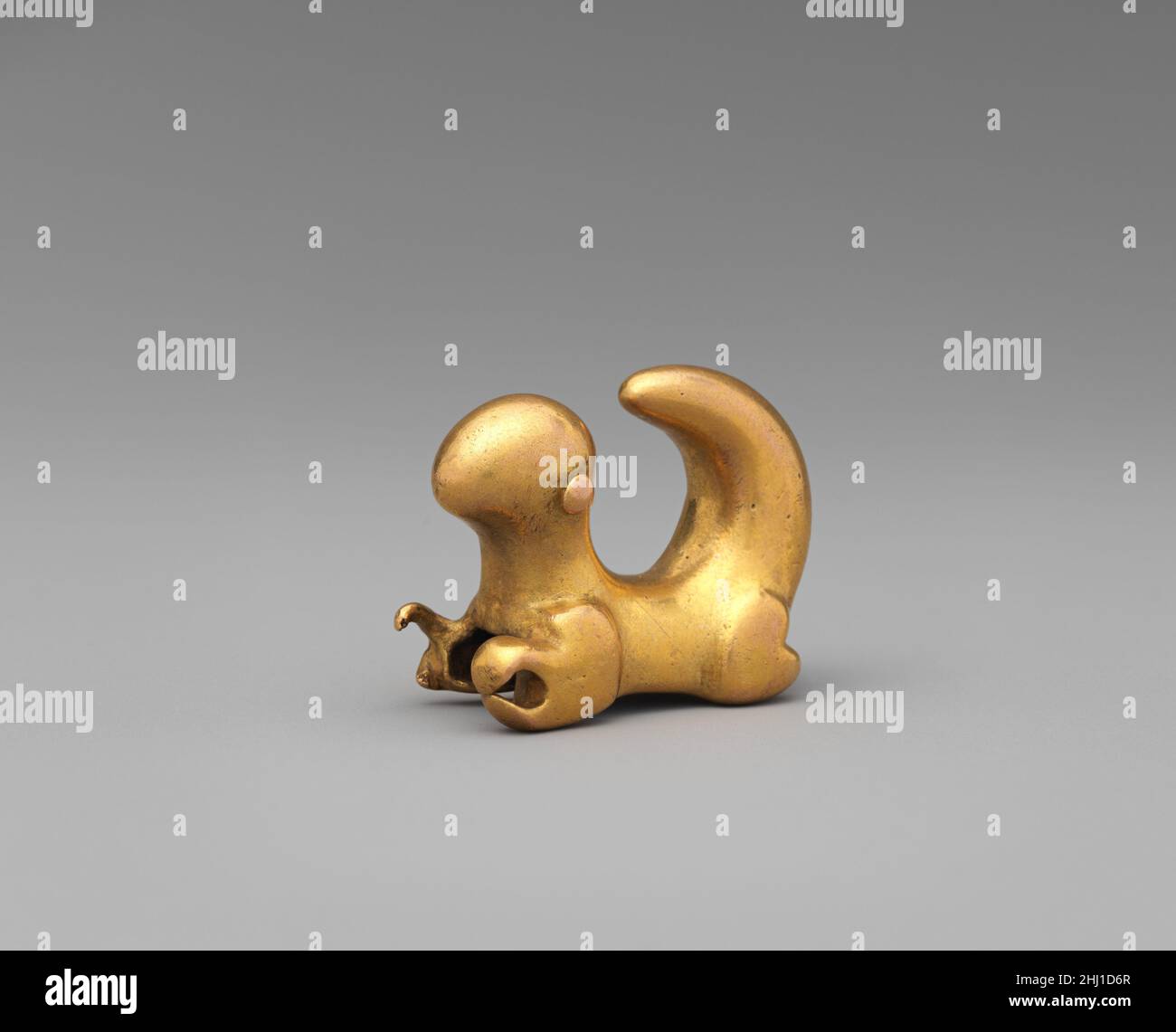 Curly-Tailed Animal Pendant 4th–5th century Panama Gold ornaments in ...