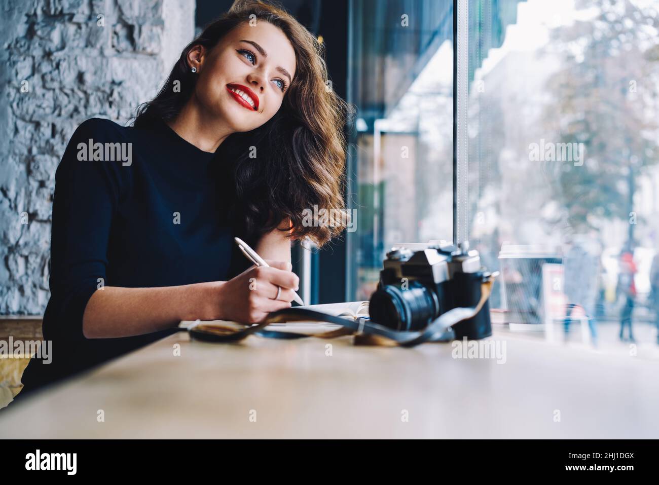 Modern female journalist in hi-res stock photography and images - Alamy