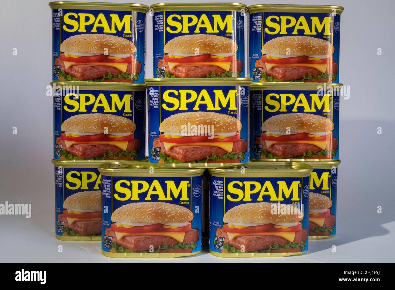 Spam cans hi-res stock photography and images - Alamy