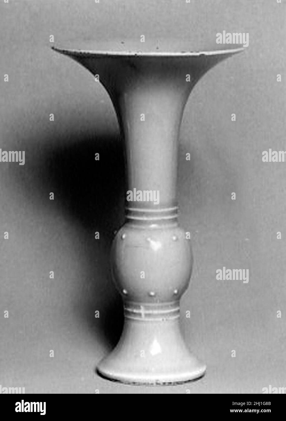 Beaker form Black and White Stock Photos & Images - Alamy