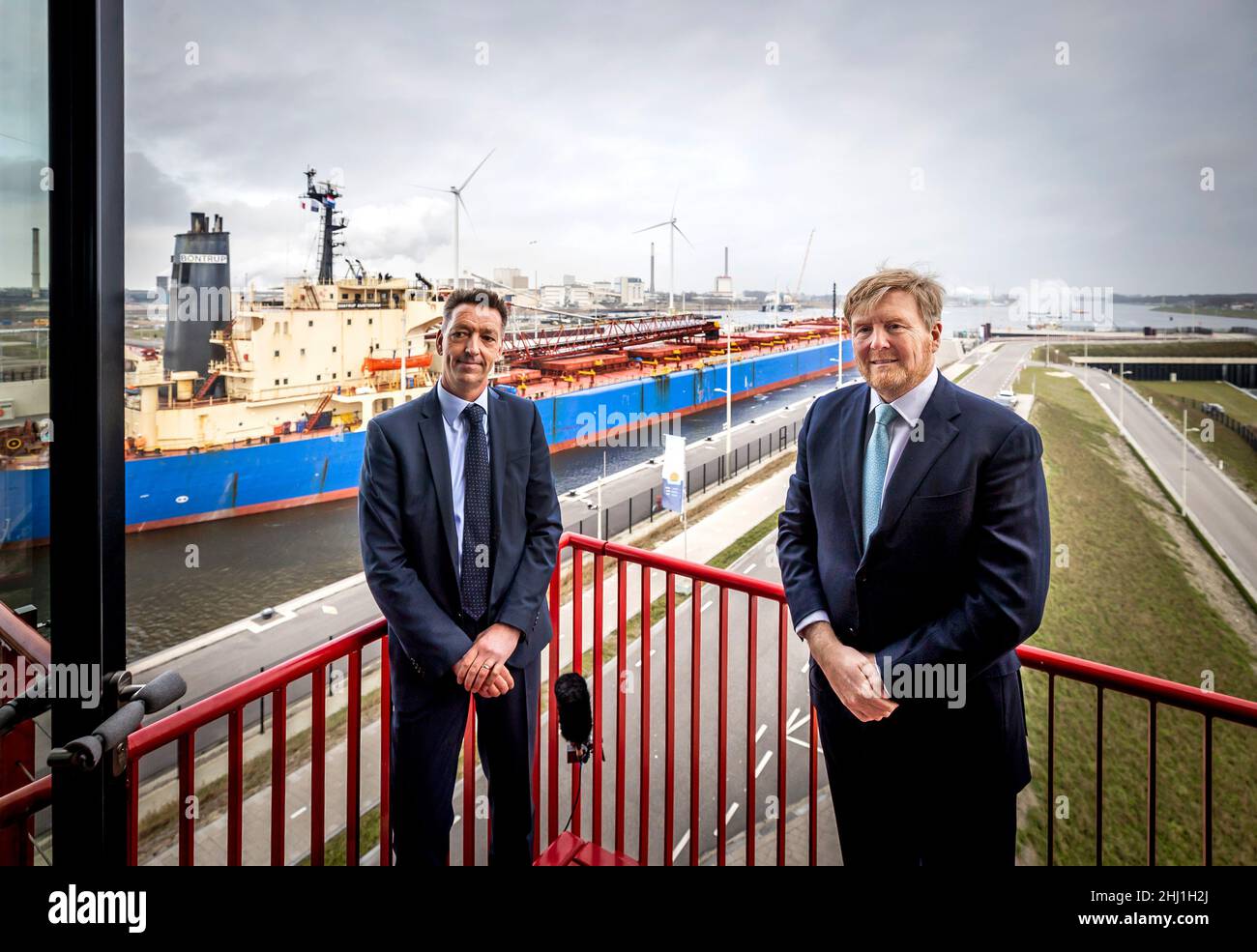 Lock ijmuiden hi-res stock photography and images - Alamy