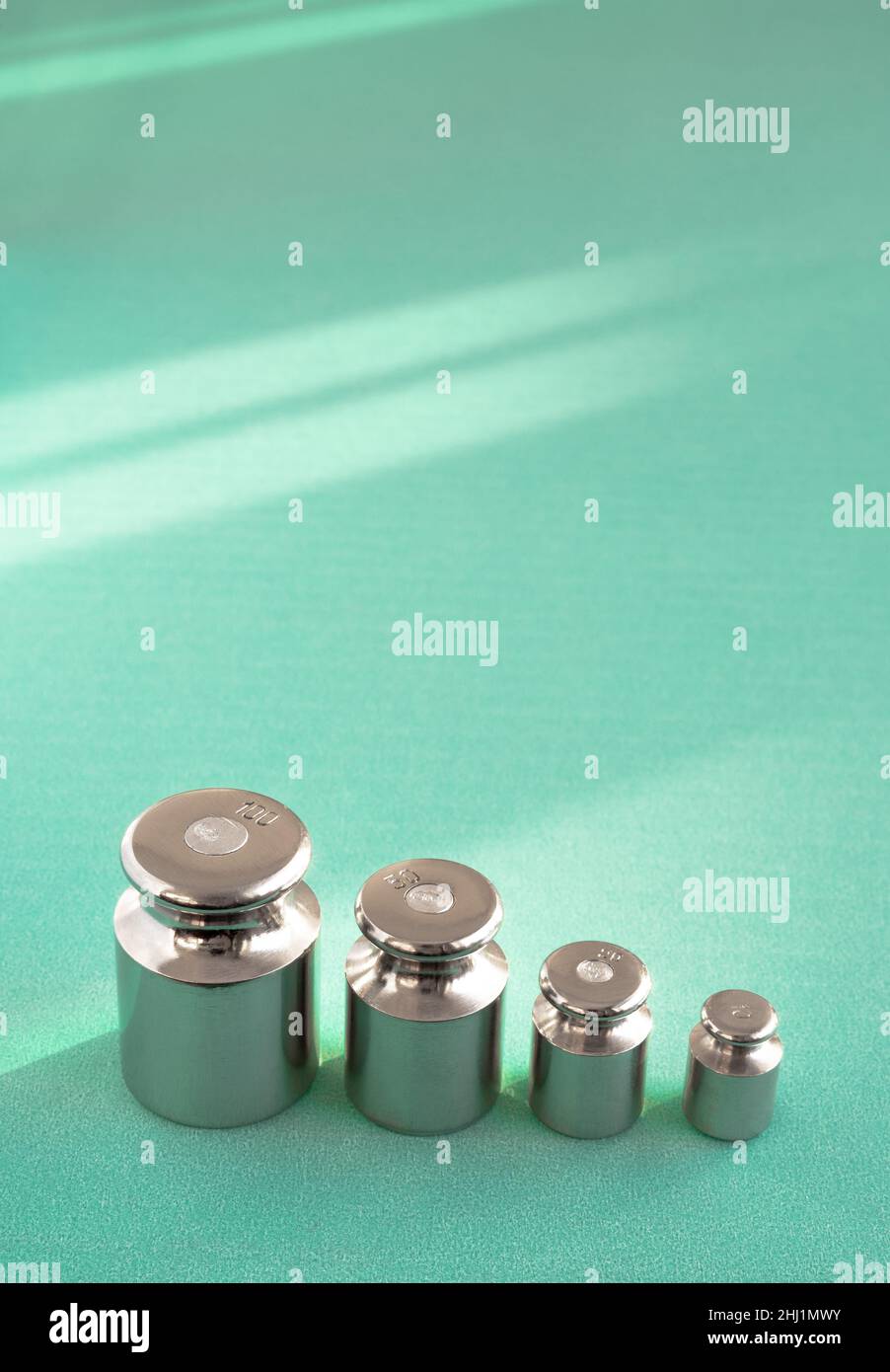 Standard scale hi-res stock photography and images - Alamy