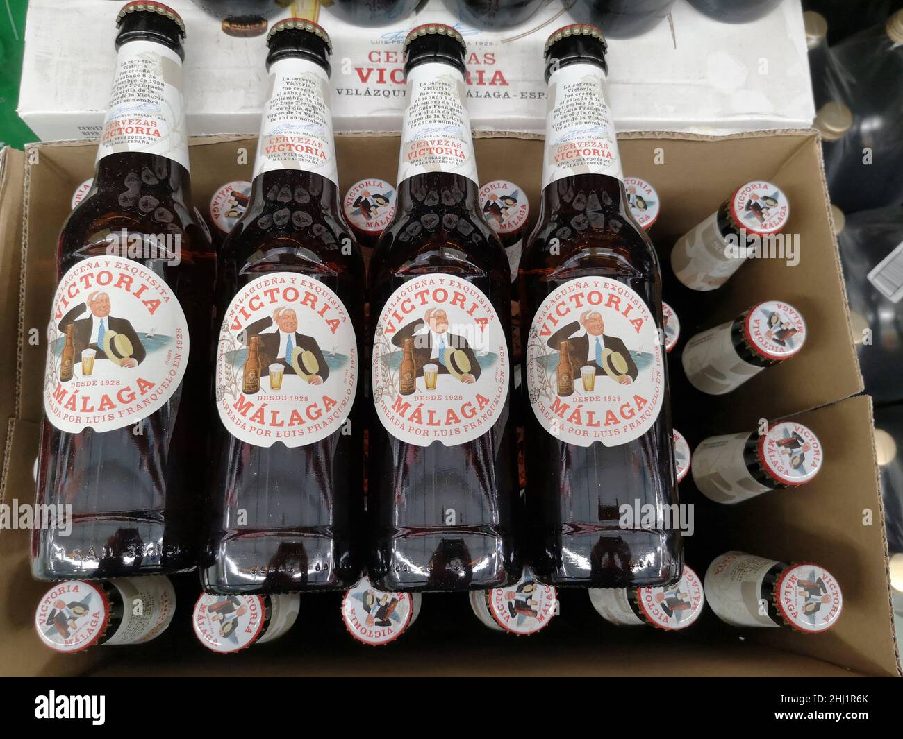 Beers bottles drink hi-res stock photography and images - Alamy