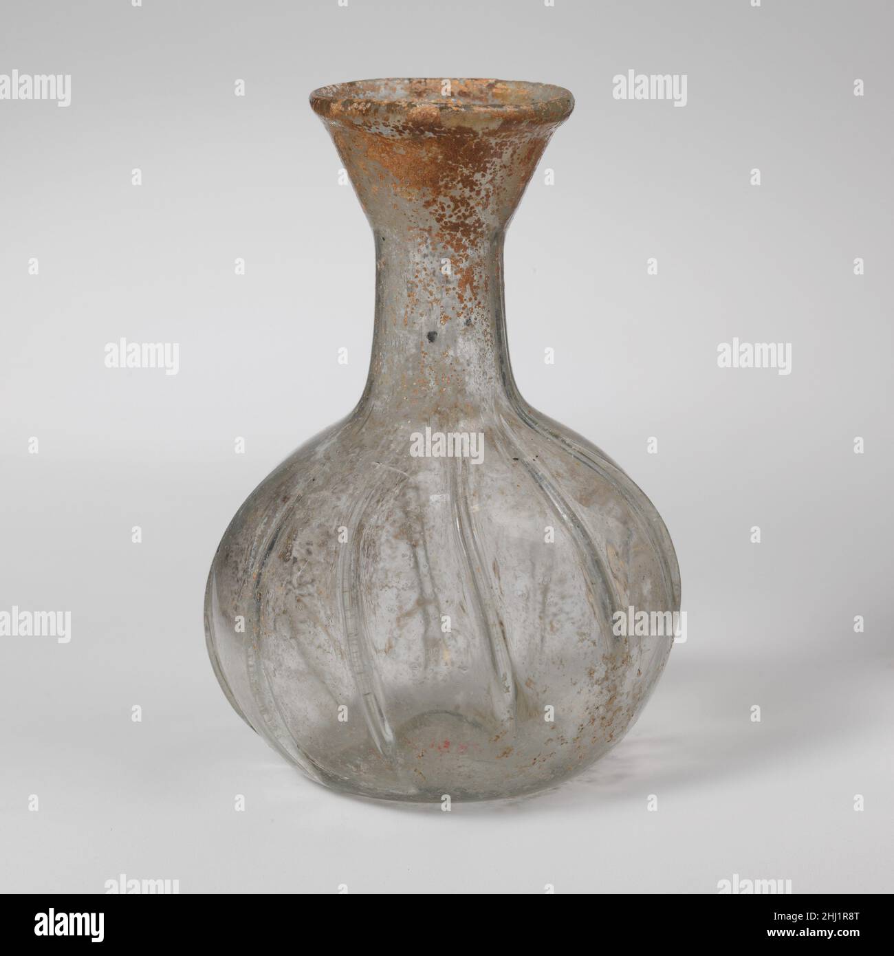 Slightly protruding mouth rim hi-res stock photography and images - Alamy