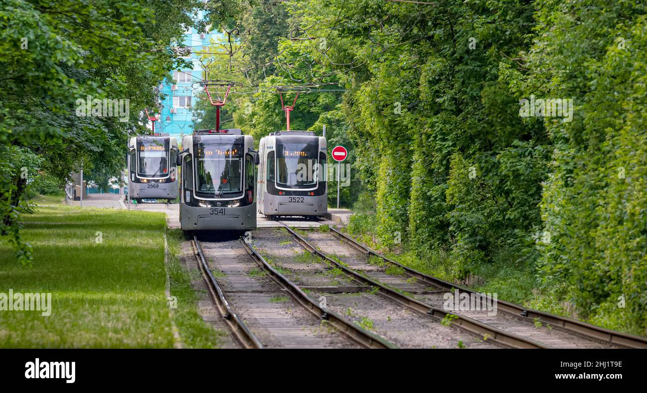 A new type of Moscow tram on a picturesque line with a "green corridor ...