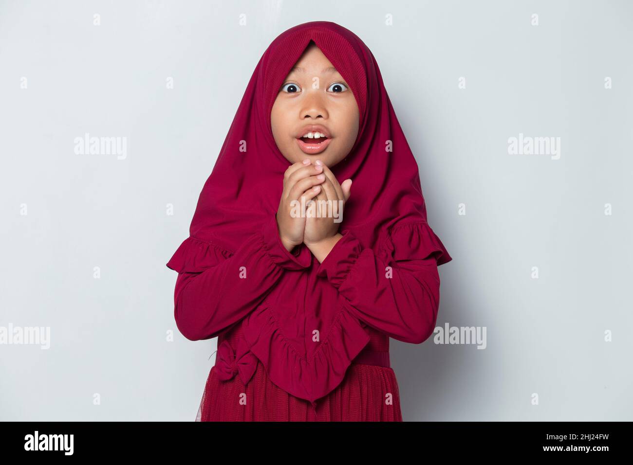 shock Asian muslim little girl feeling surprise isolated on white ...