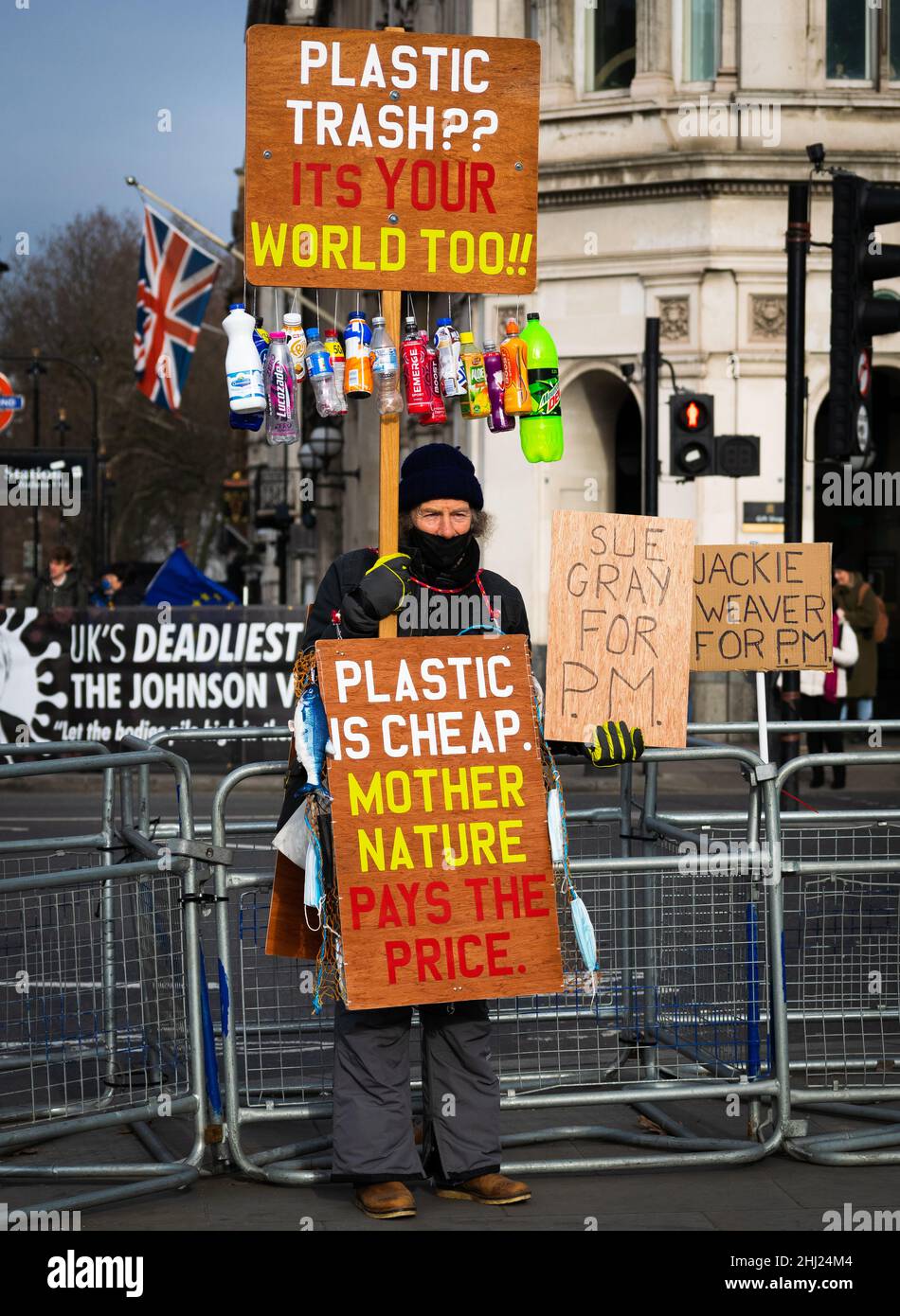 Lone protest against plastics and calling for Sue Gray or Jackie Weaver ...