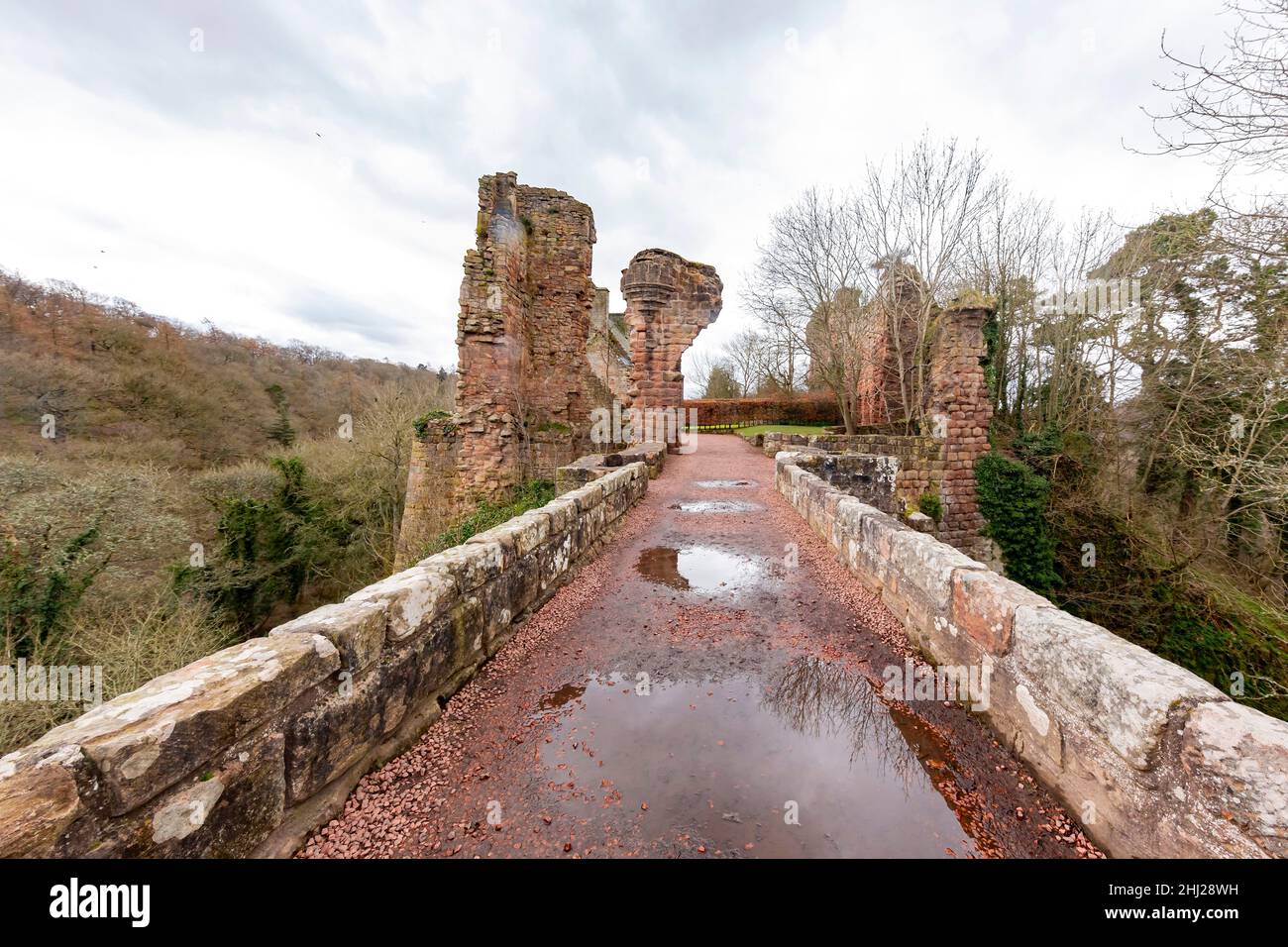 Overcast view of the historical Rosslyn Castle at Edinburgh, Scotland ...
