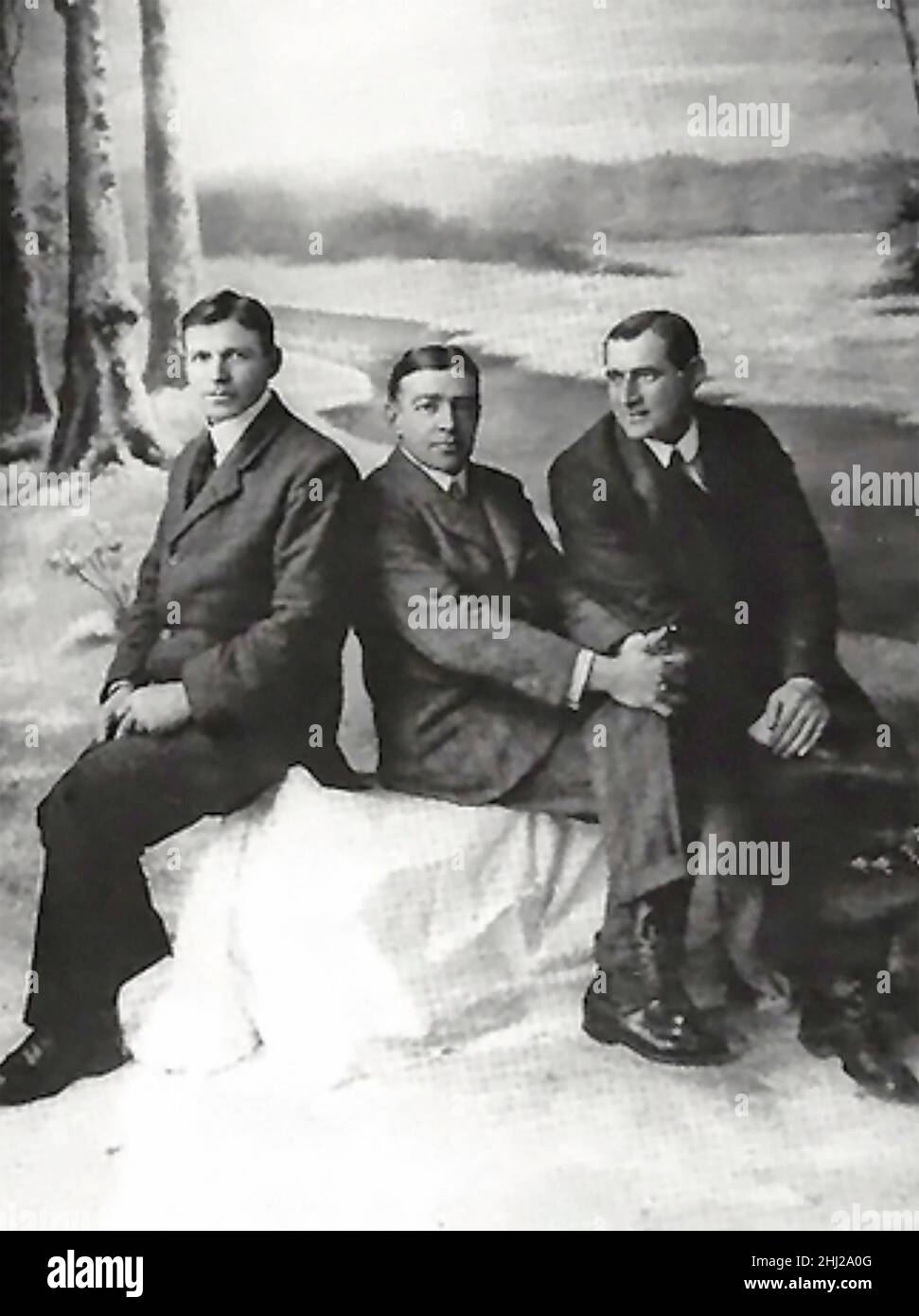 ERNEST SHACKLETON (1874-1922) Anglo-Irish Antarctic explorer centre ...