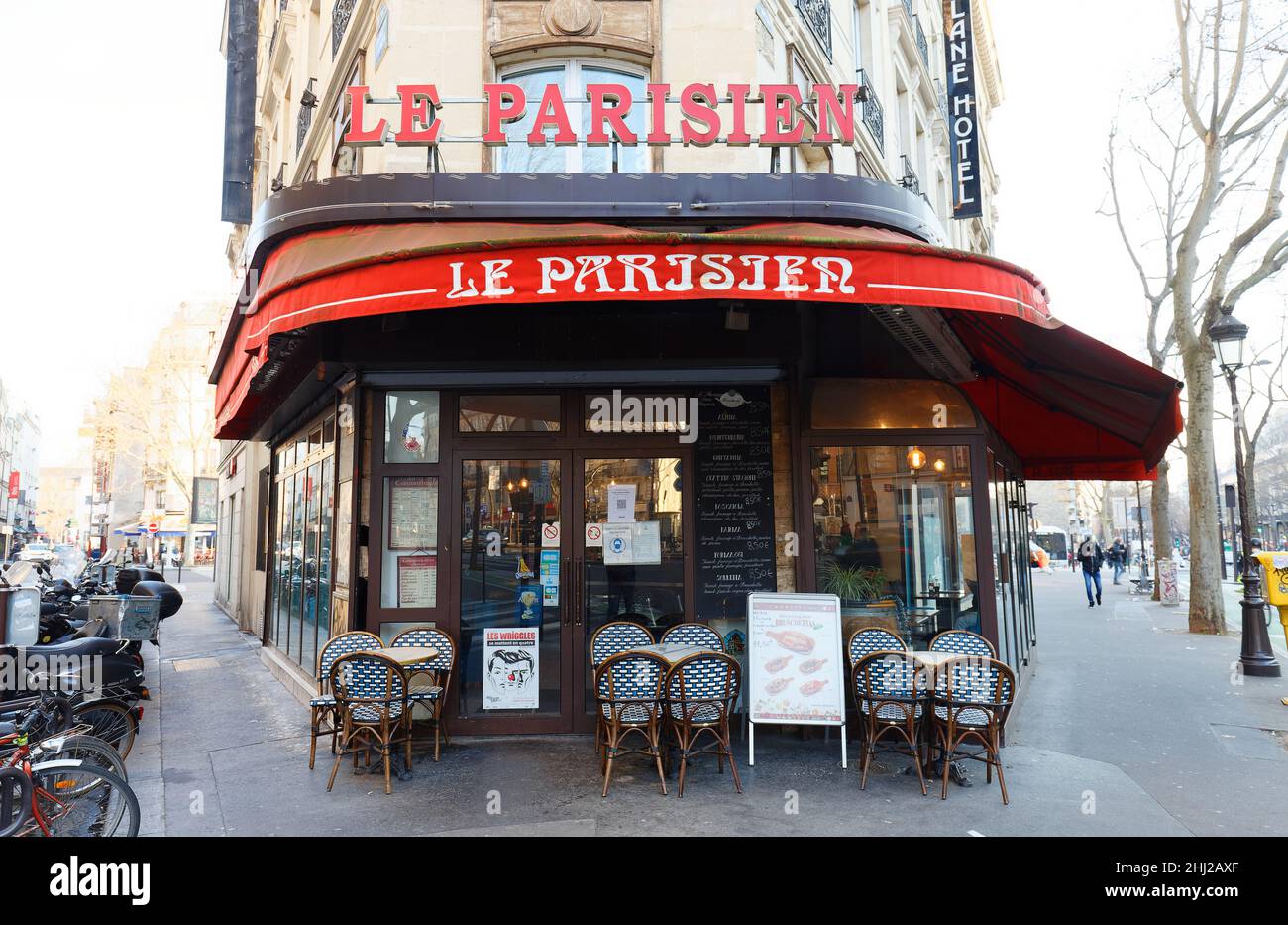 Le Parisien is a traditional French cafe located near Est railway ...