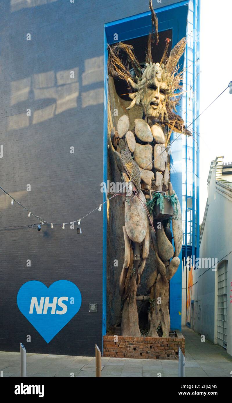 Green factory hi-res stock photography and images - Alamy