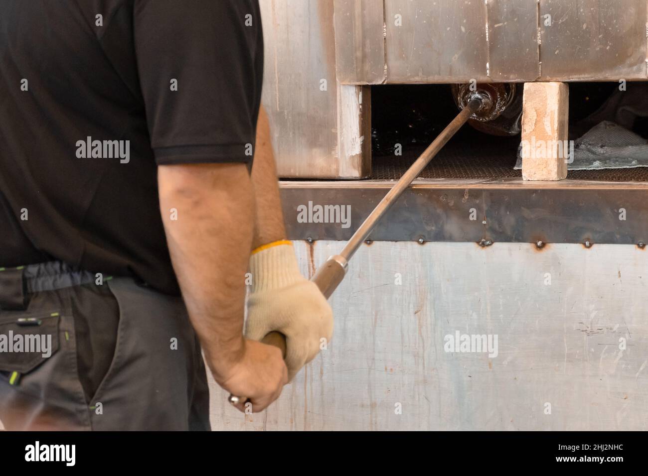 Muffle furnace hi-res stock photography and images - Alamy