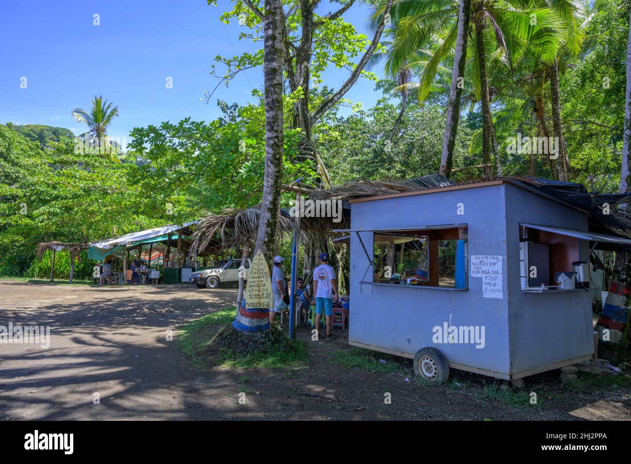 Fresh fruit juice stand at Dominicalito Beach, Puntarenas Province ...
