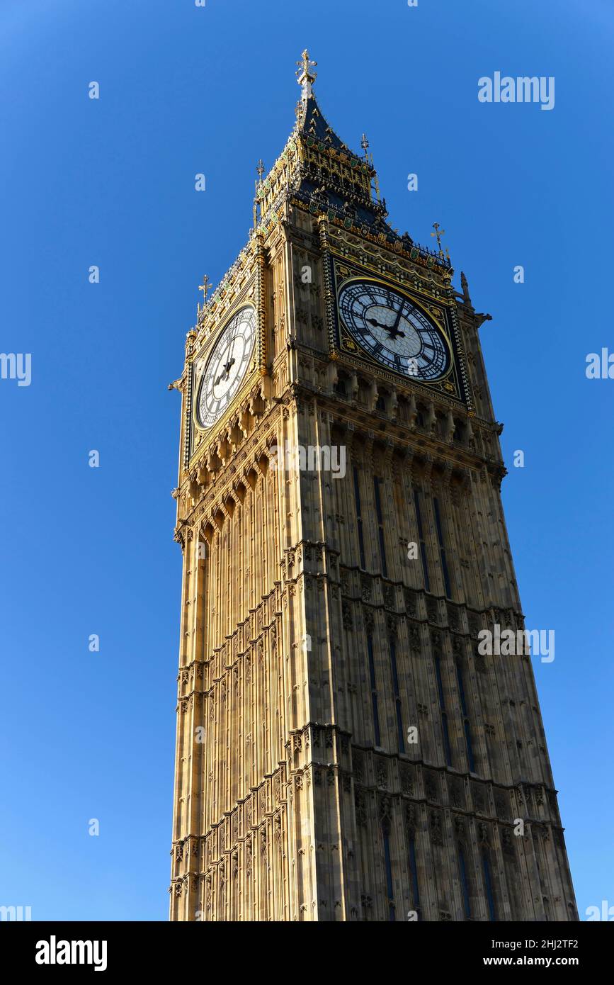 Clock tower elizabeth tower hi-res stock photography and images - Alamy