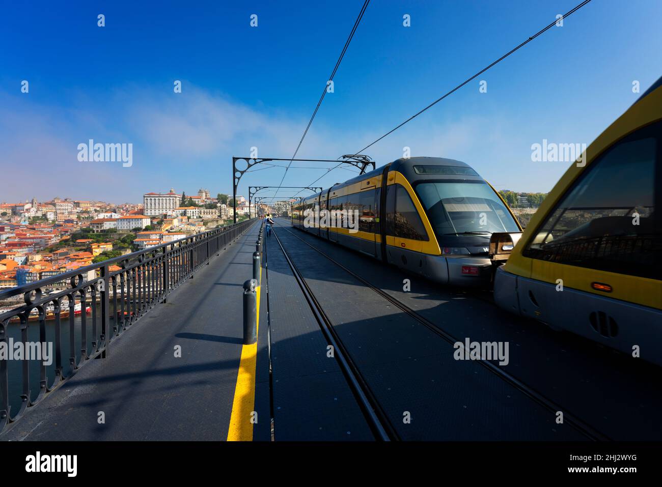 Porto metropolitan transport hi-res stock photography and images - Alamy