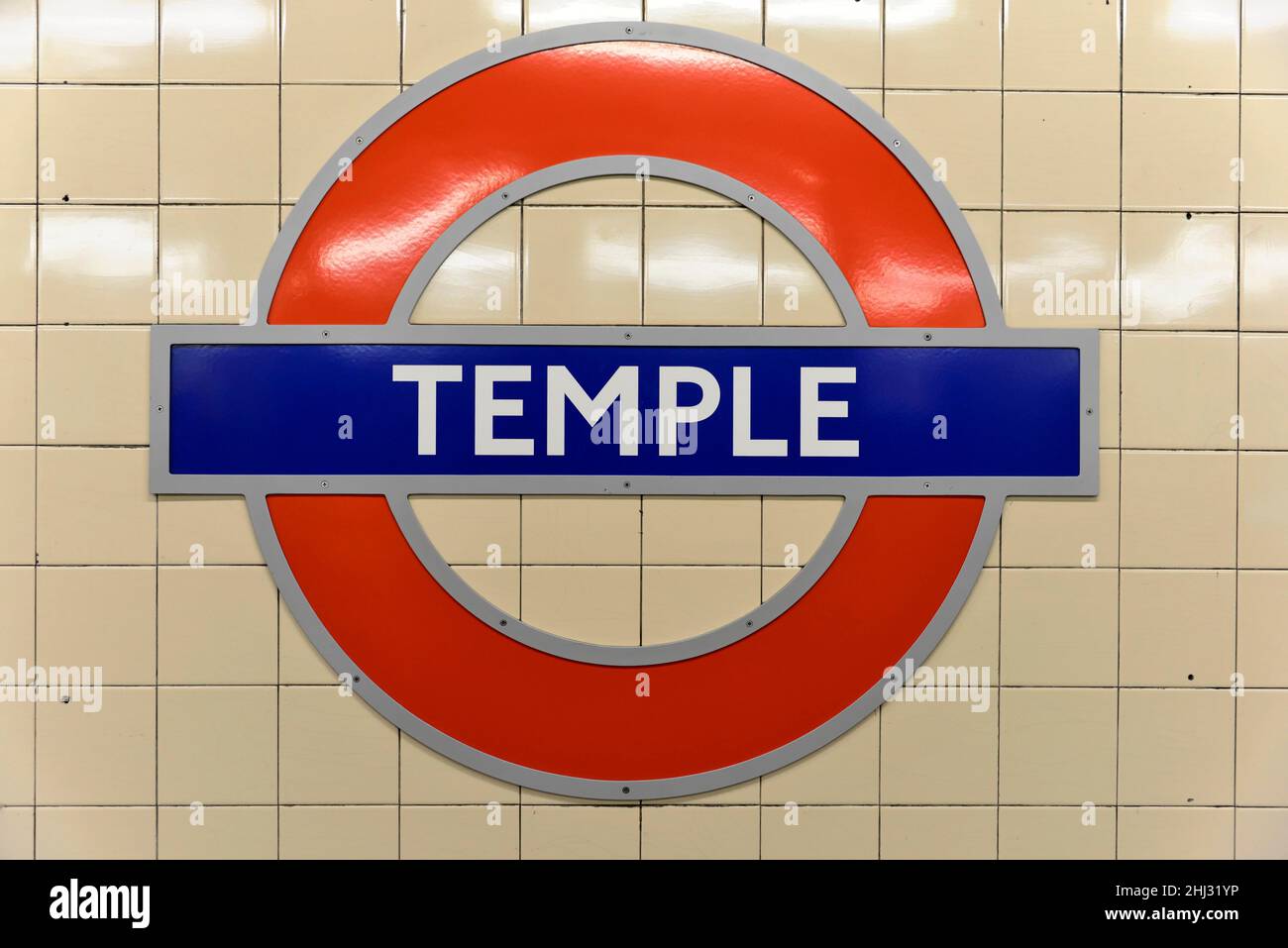 Underground sign TEMPLE, London, England, Great Britain Stock Photo - Alamy
